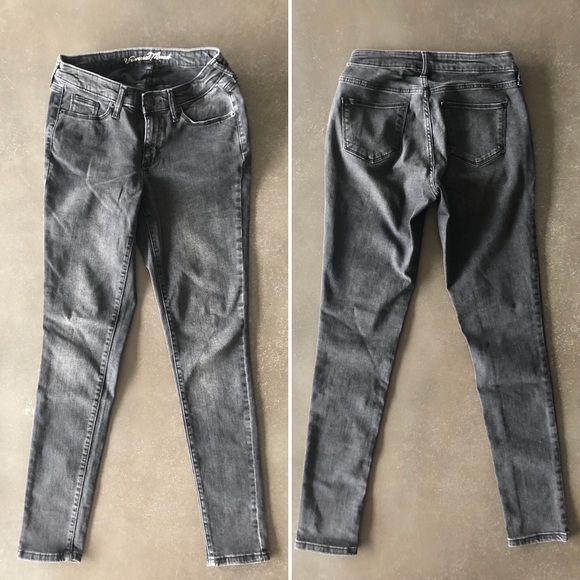 Universal Thread | Jeans | Universal Thread Curvy Skinny Black Jeans ...
